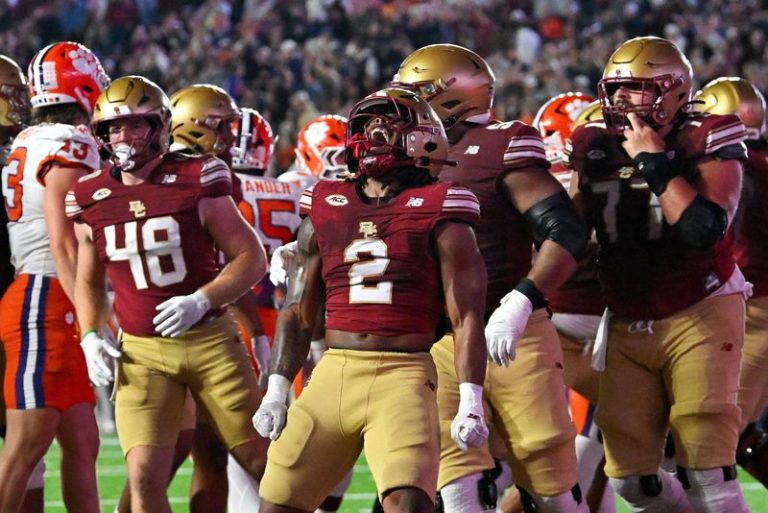 Indiana football 2026 transfer portal tracker: Hoosiers load up again