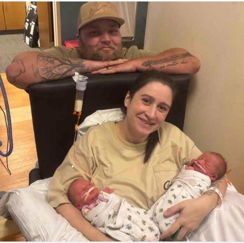 Cheyenne Sears, new mother of twins, dies in deer-related crash in ...