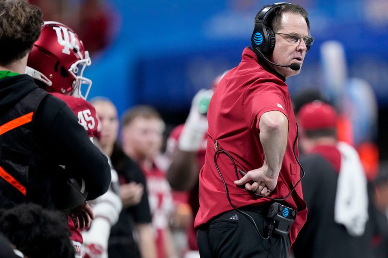 Indiana football losing backup safety to portal ahead of CFP title game