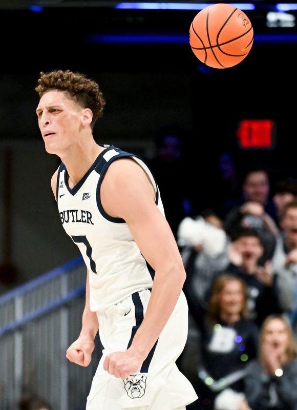 He missed 20 straight 3-pointers. He made one, and his team's reaction ...