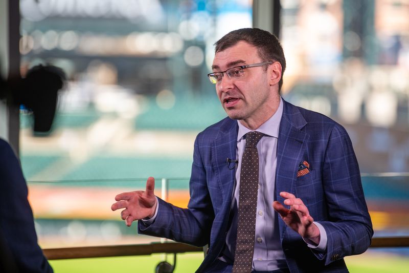 CBS' Brian Anderson thanks Jason Benetti for filling in last-minute in ...