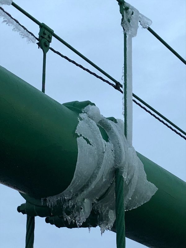 Mackinac Bridge closed for falling ice. See latest updates