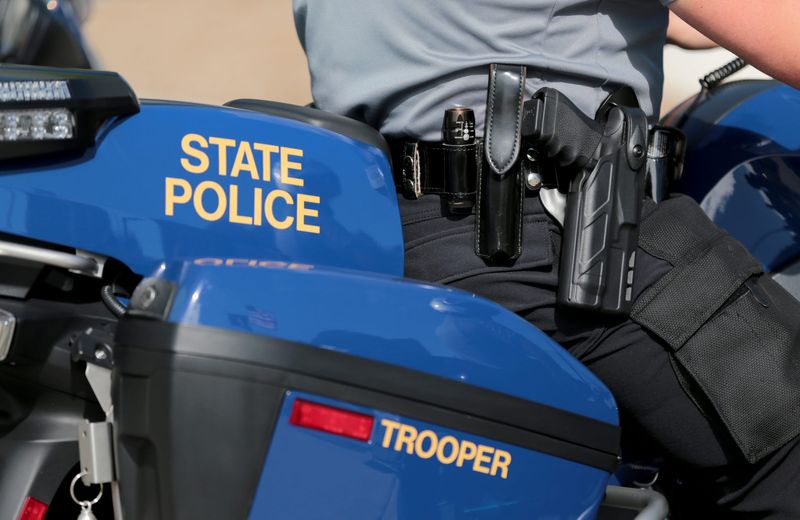 Motorcyclist dead after crash on I-94 in Detroit while weaving through ...