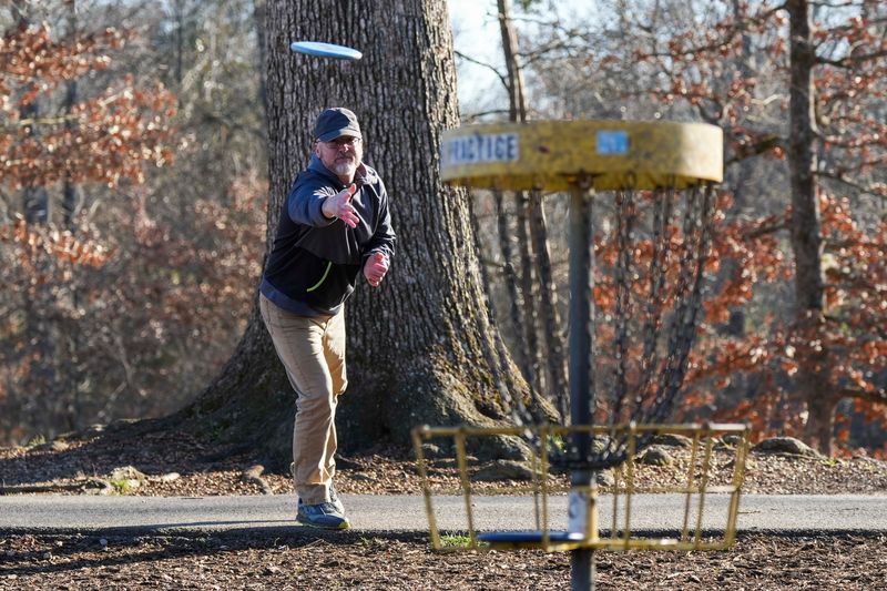 City revives disc golf course at Sault Seal Recreation Area