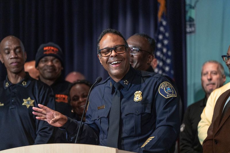 Mayor-elect Mary Sheffield retains Detroit Police Chief Todd Bettison
