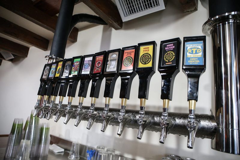 Motor City Brewing Works, Detroit's oldest microbrewery, to close