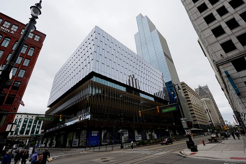 Exclusive party planned for 'Grand Reveal' of first Hudson's site building