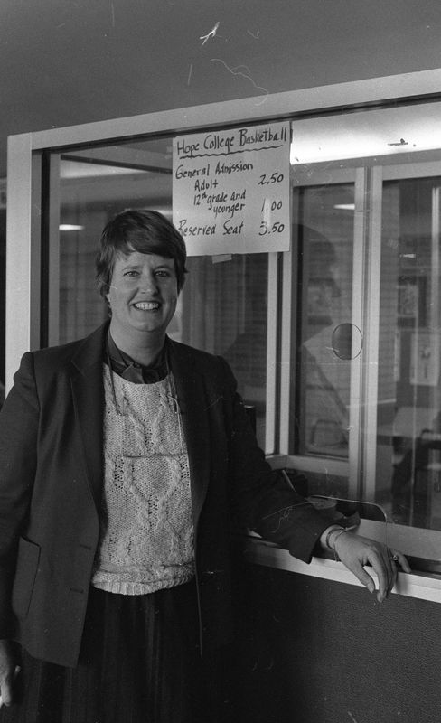 Hope College's first women's golf coach Mary Jane Holman dies at 91