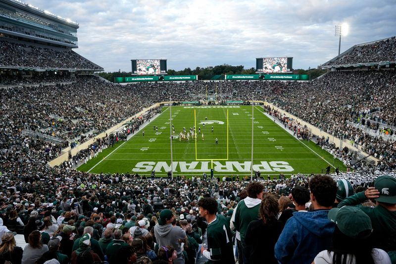 3 Pros and Cons from Michigan State football's win over Boston College