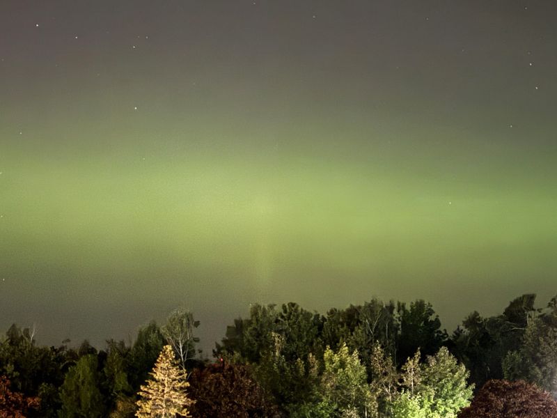 Northern lights may shine again for some in Michigan. What to expect ...