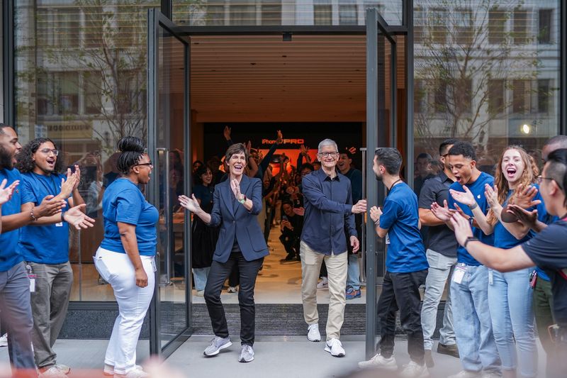 Apple CEO Tim Cook opens new Detroit store, greets customers