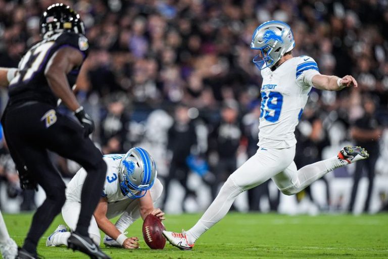 Fans can't believe how close Lions' Jake Bates was to record field goal ...