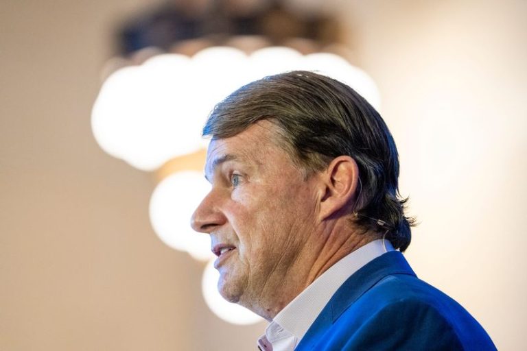 Ford CEO Farley balks at Senate hearing over unequal Tesla treatment