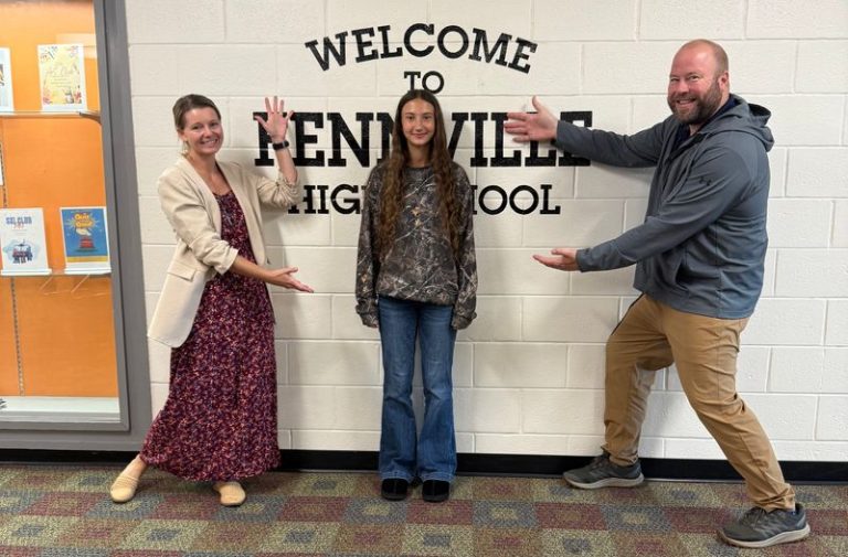 Who made the list for The Sentinel's Students of the Week for Oct. 3?