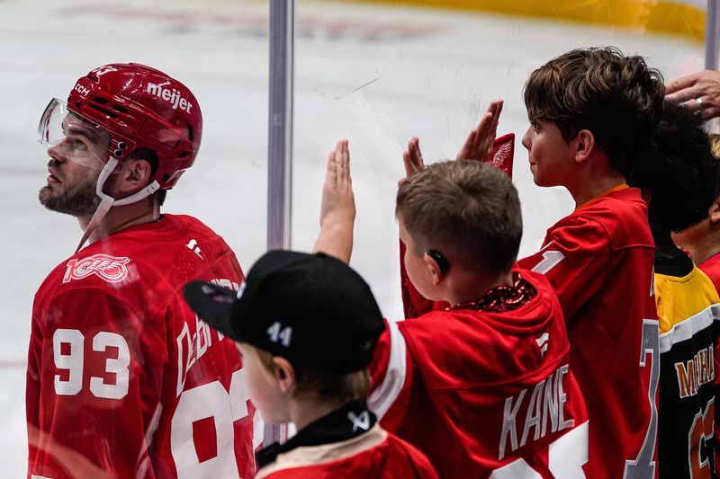 Hockeytown Centennial Fanfest in Detroit celebrates Red Wings iconic ...
