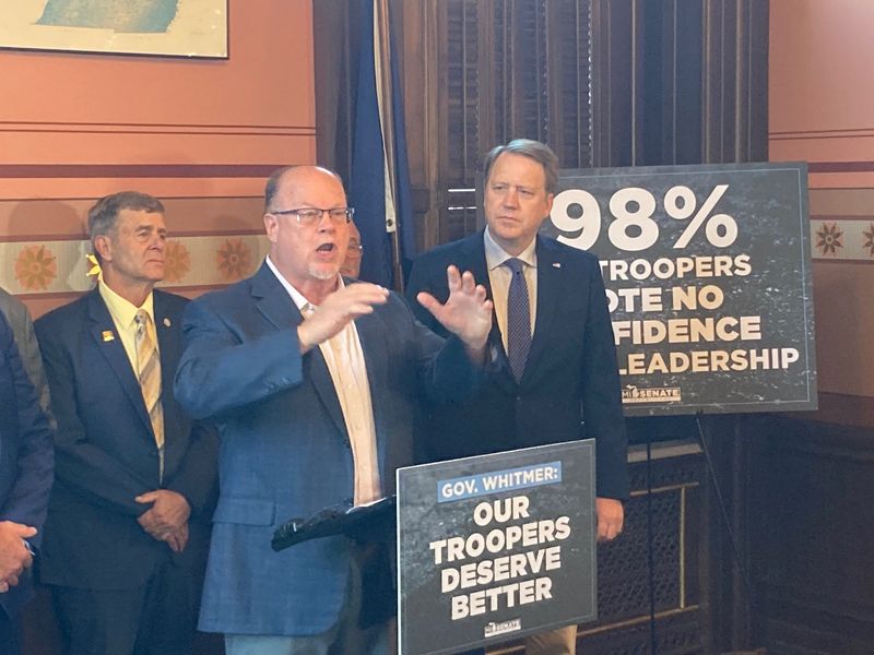 Michigan GOP senators call on Gov. Whitmer to fire top two officers at MSP