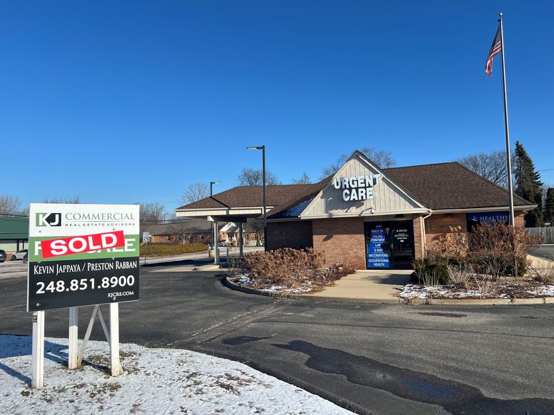 Dunkin' donuts and coffee could soon be coming to Lyon Township