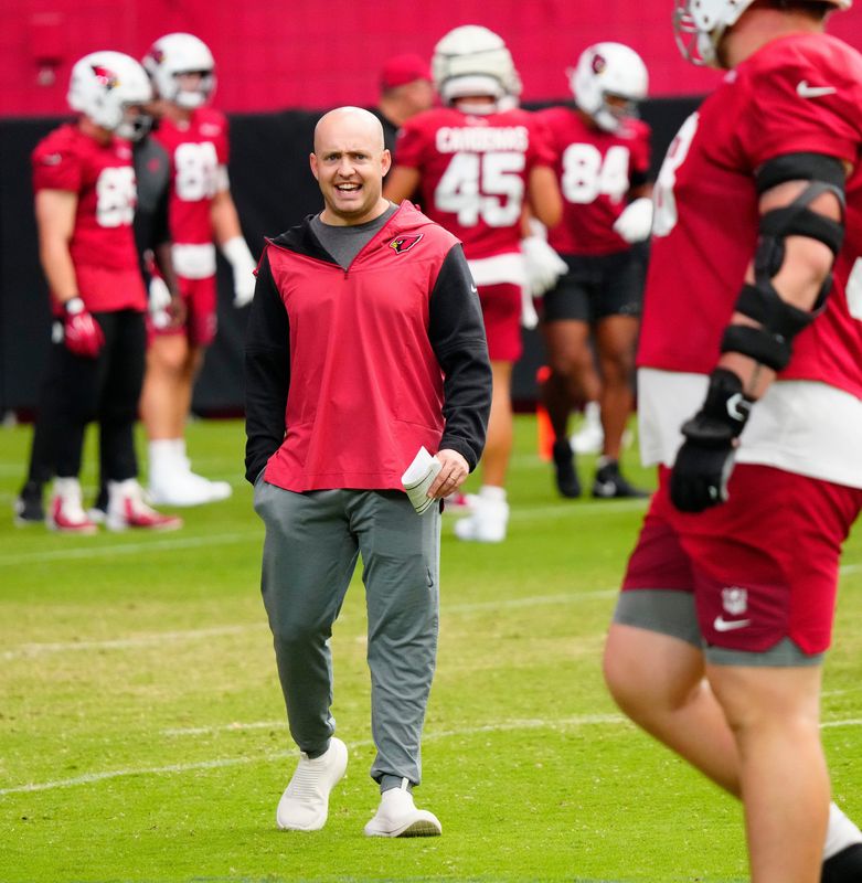 Drew Petzing is Detroit Lions' new OC, so what does the internet think?