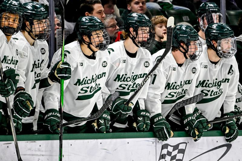 MSU hockey wins series opener over Minnesota after emotional week, 3-1