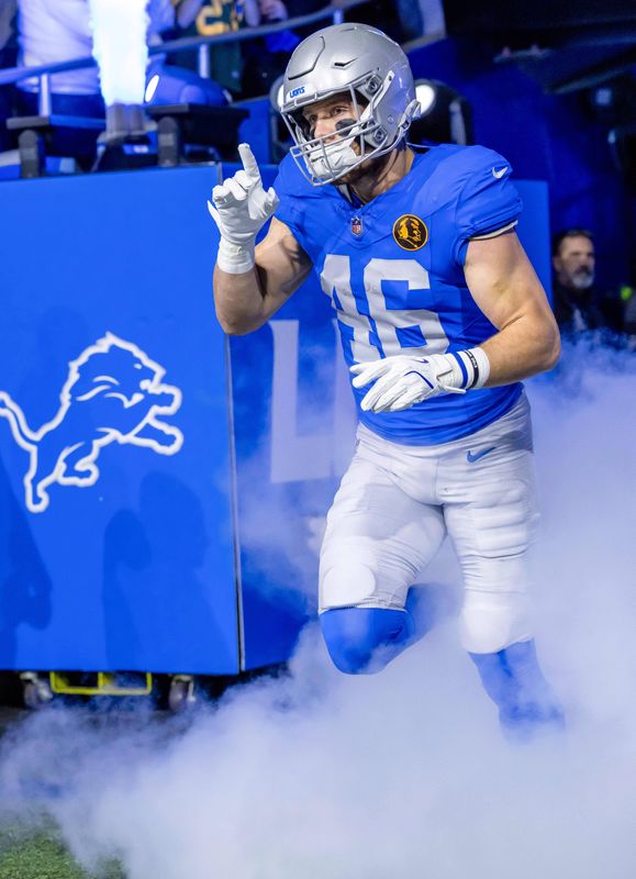 Lions' Jack Campbell overcame lip laceration en route to Butkus Award