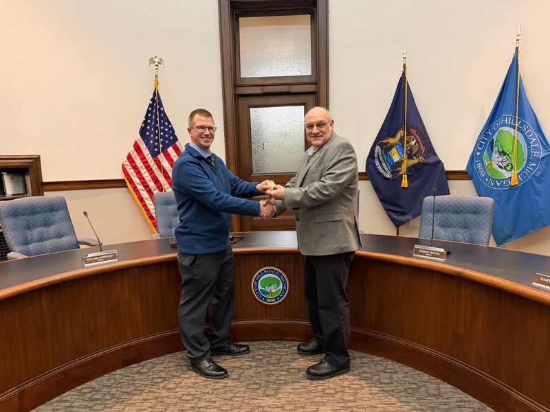 Hillsdale City Council backs new joint police/fire chief after debate