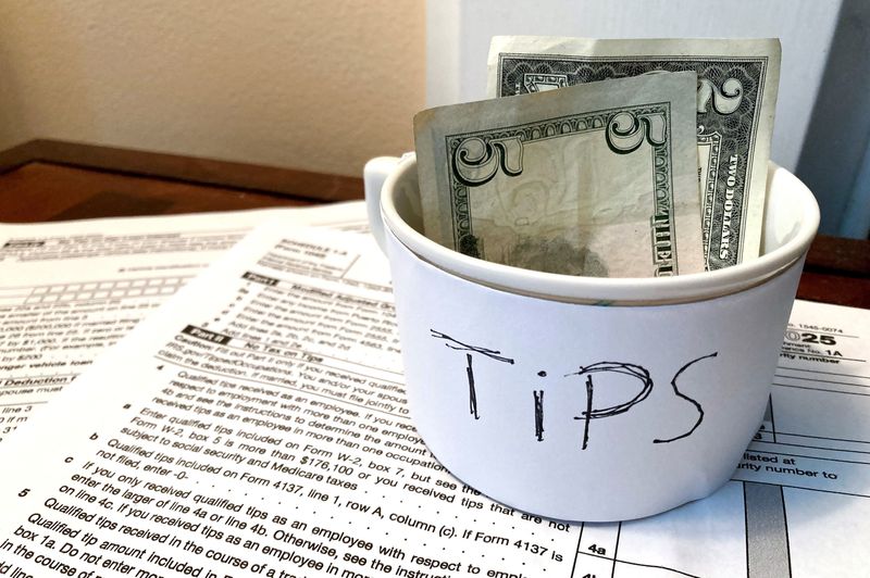 Tips on 'no taxes' on tips: How to claim a new $25,000 deduction