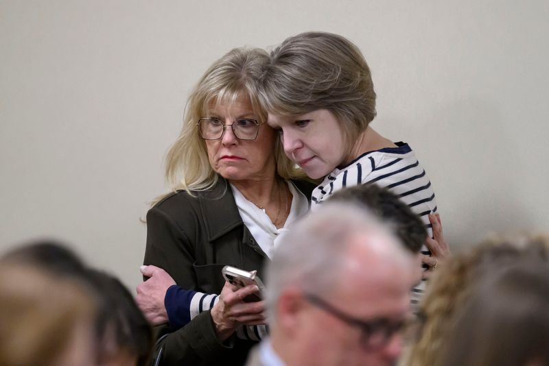 Troy judge orders 4 to stand trial for boy's death inside hyperbaric ...