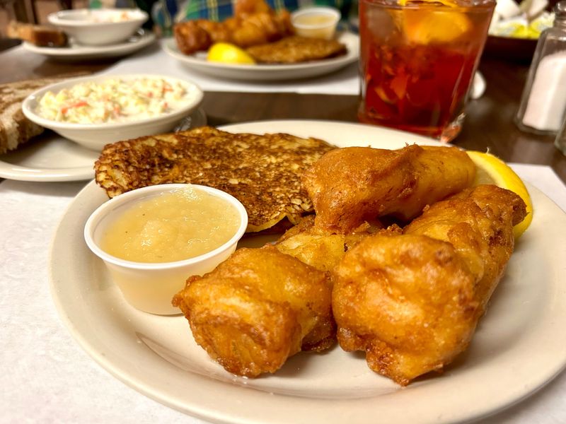 Where is the best fish dinner in Monroe County? Vote now