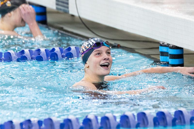 Hope's Makenzie Baldwin, West Ottawa grad, stuns with MIAA record in ...