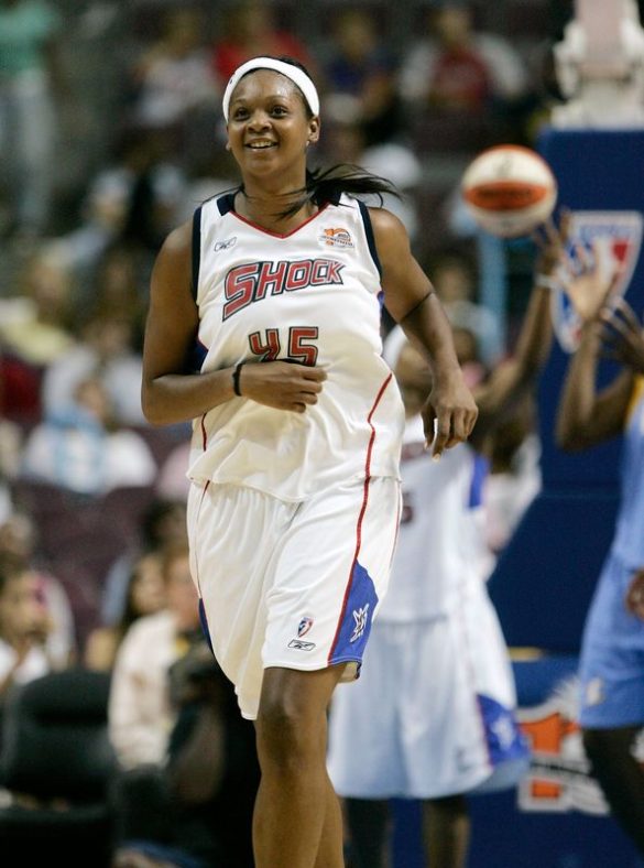 Former Detroit Shock All-Star Kara Braxton dies, WNBA announces