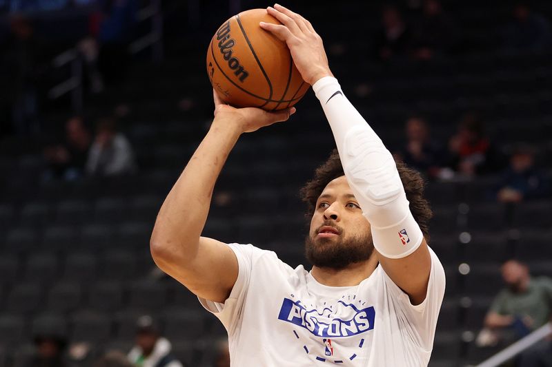 Cade Cunningham hurt, as Detroit Pistons guard exits vs Wizards