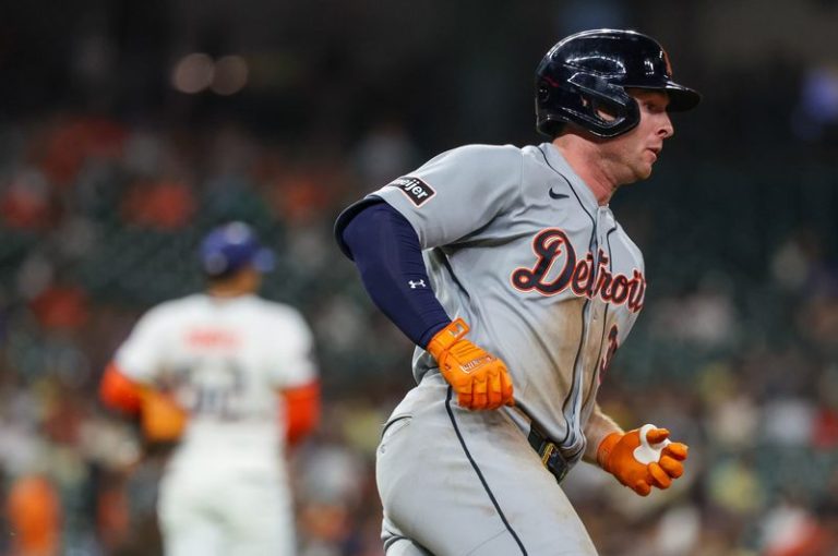Colt Keith scratched from Tigers' lineup with sore wrist