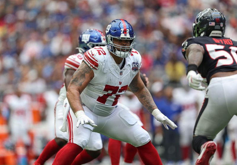 Giants' Jermaine Eluemunor: Francis Mauigoa must 'hit the ground running'