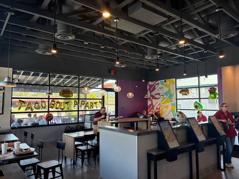 Taco Bell opens on Upper Front Street in Town of Chenango
