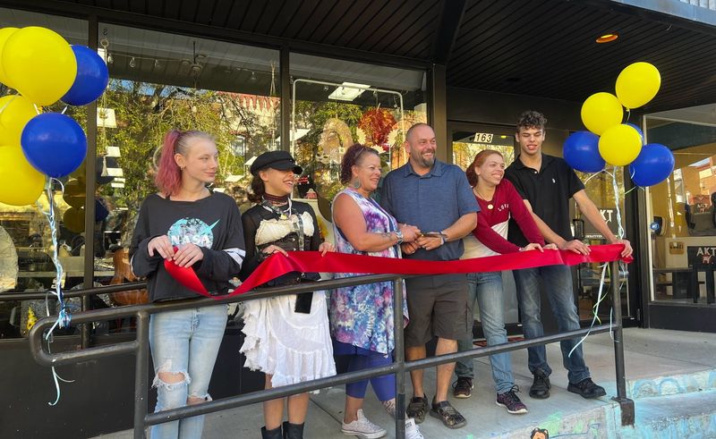 Popular Angelica lemonade vendor makes a splash with gift shop opening ...