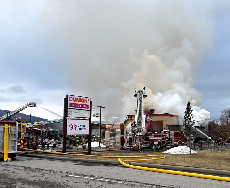 Fire hits Baskin Robbins, Dunkin' business plaza in Horseheads