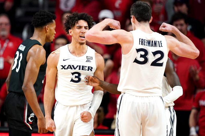 Former Xavier Musketeers basketball standout Colby Jones signs with ...