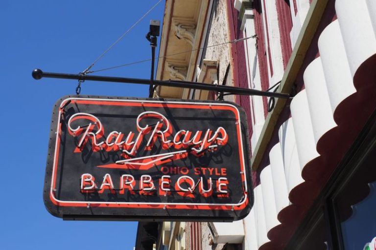 Ray Ray's Hog Pit closes, developers hope to fill the spot with another ...