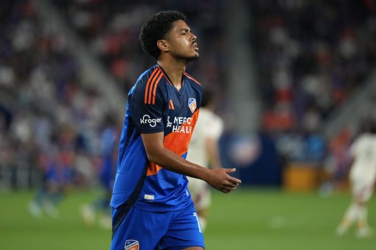 FC Cincinnati's Evander and Miles Robinson selected to 2025 MLS All ...