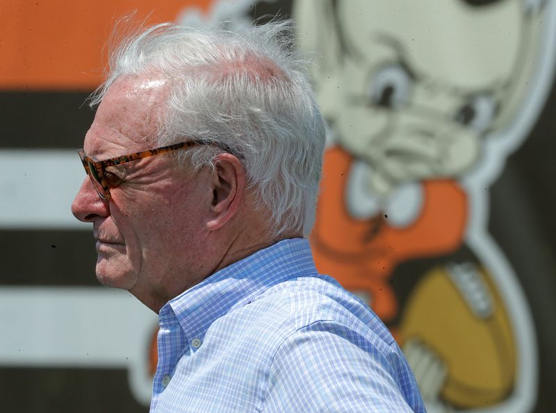 How the Browns will conduct a coach search after firing Kevin Stefanski