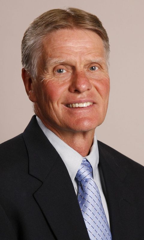 Cincinnati Bearcats mourn death of track and field, cross country coach ...