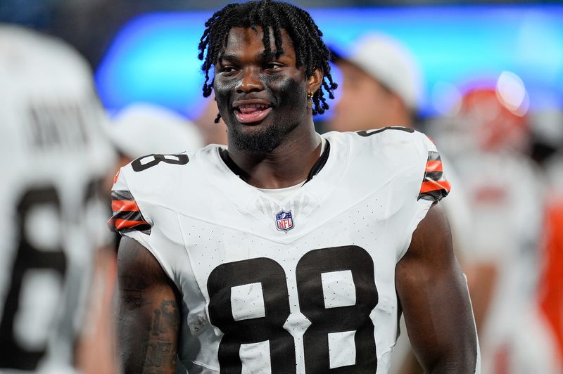Browns TE Harold Fannin Jr. now sporting new number
