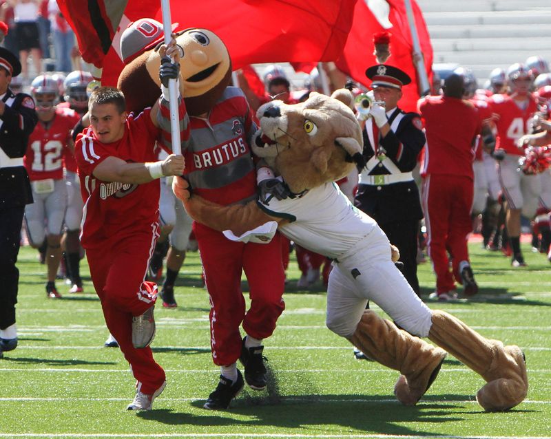 'College GameDay' revisits Ohio State-OU mascot brawl. Herbstreit to ...