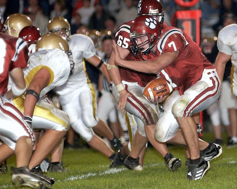 Newark honoring 1975, 2005 playoff teams during Reynoldsburg game