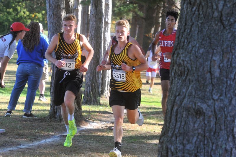 The gang goes to Tiffin as 12 teams, 23 additional individuals advance ...