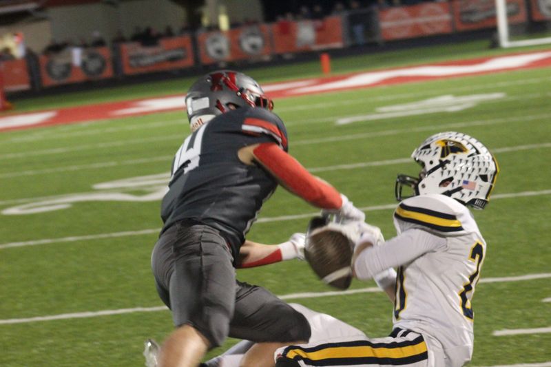'The word is grit': Norwayne comes out on top over Hillsdale for WCAL title