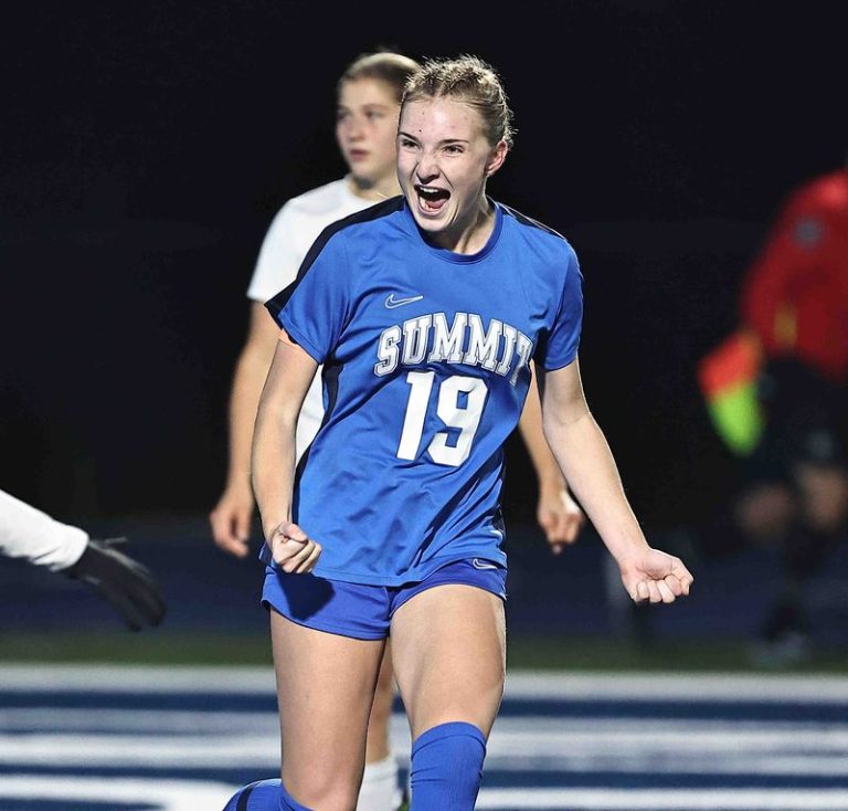 Summit Country Day's Mia Stevens named Ohio girls soccer Gatorade POY