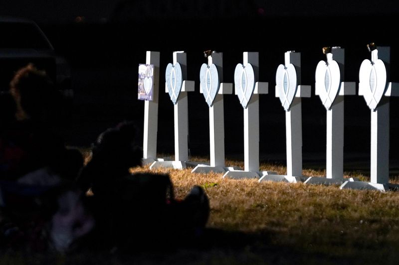 Louisville mayor says 15th victim in UPS Flight 2976 crash has died