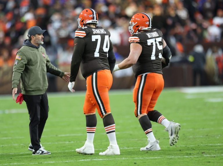Browns star Joel Bitonio becomes teary-eyed as he reflects on career