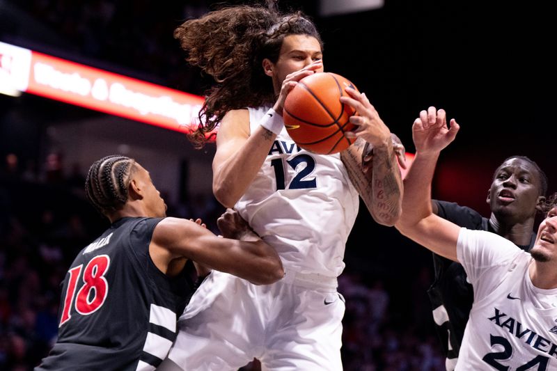 'Tre Carroll's coming-out party at Xavier' Forward leads XU run